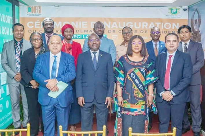 Côte d’Ivoire : Le nouveau centre de l’enrôlement de demande de carte ...